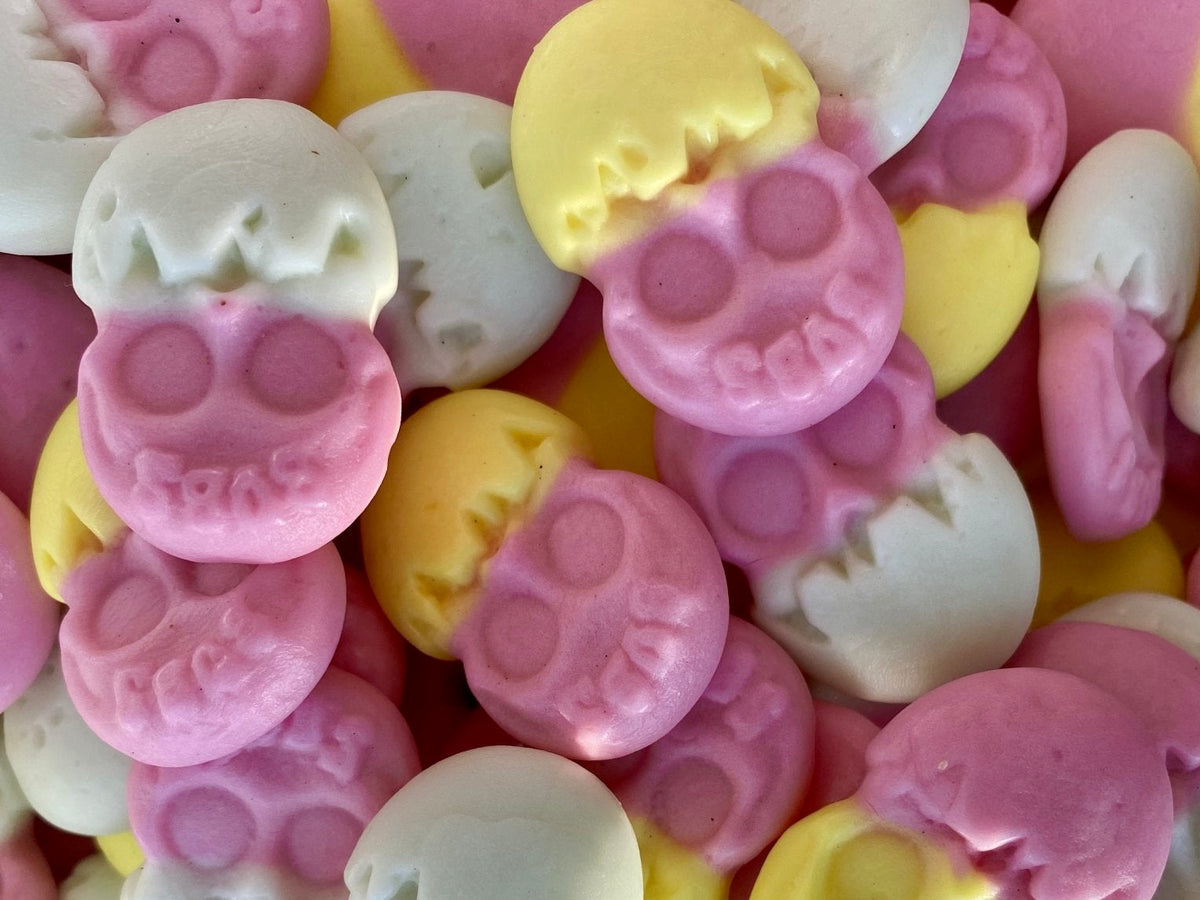 BUBS Egg Skulls – The Candy King - Retro Sweet Hampers